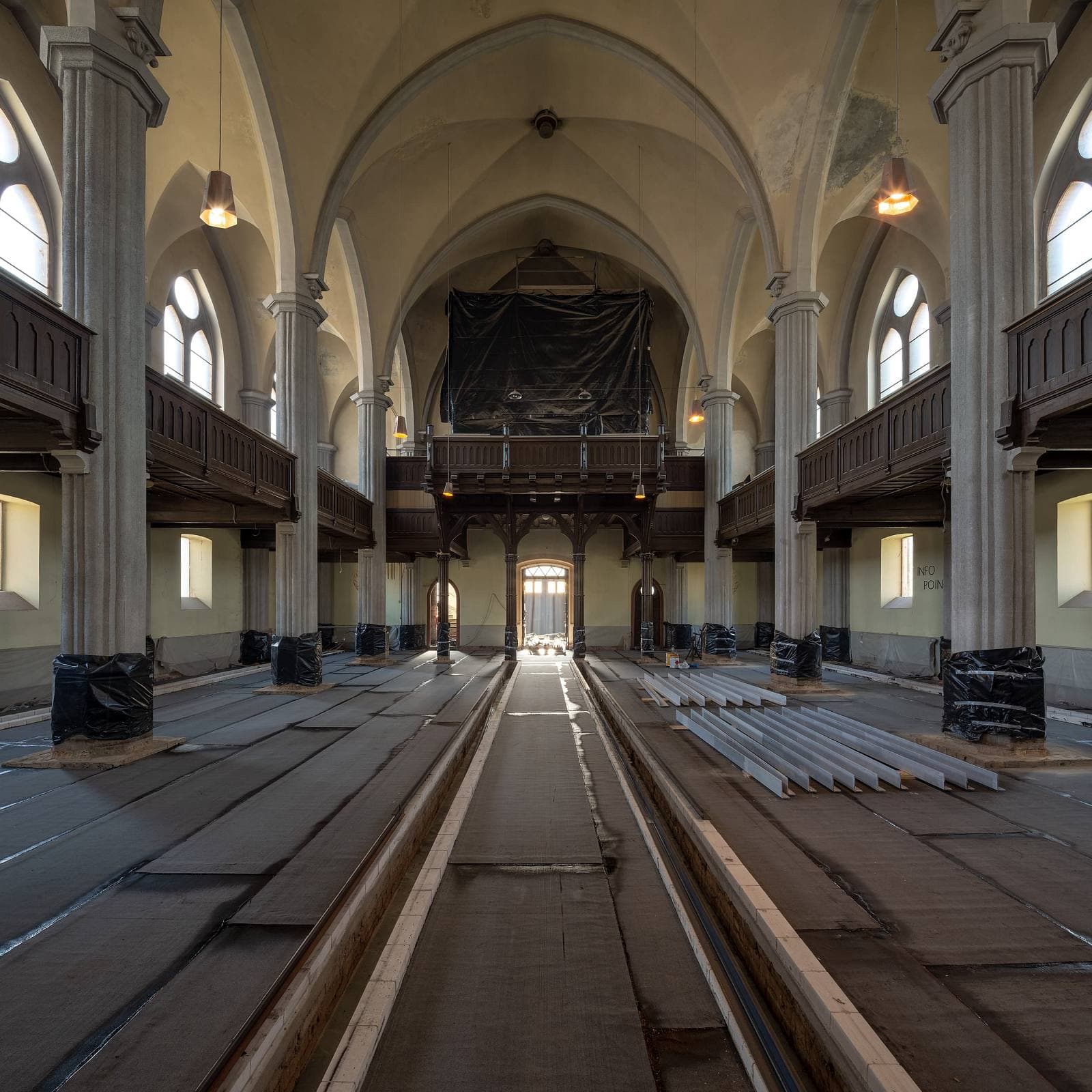 Friedenskirche Leipzig – Regentaucher | Fotografie